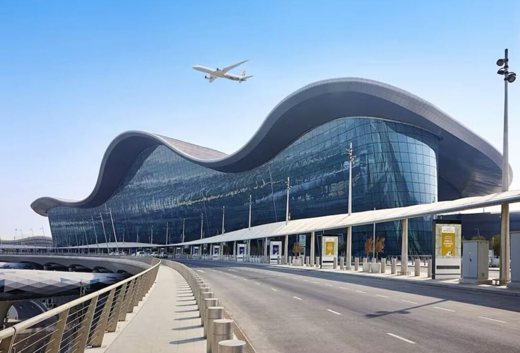 Abu Dhabi Airports sees 13% rise in passenger numbers - MENA Magazine