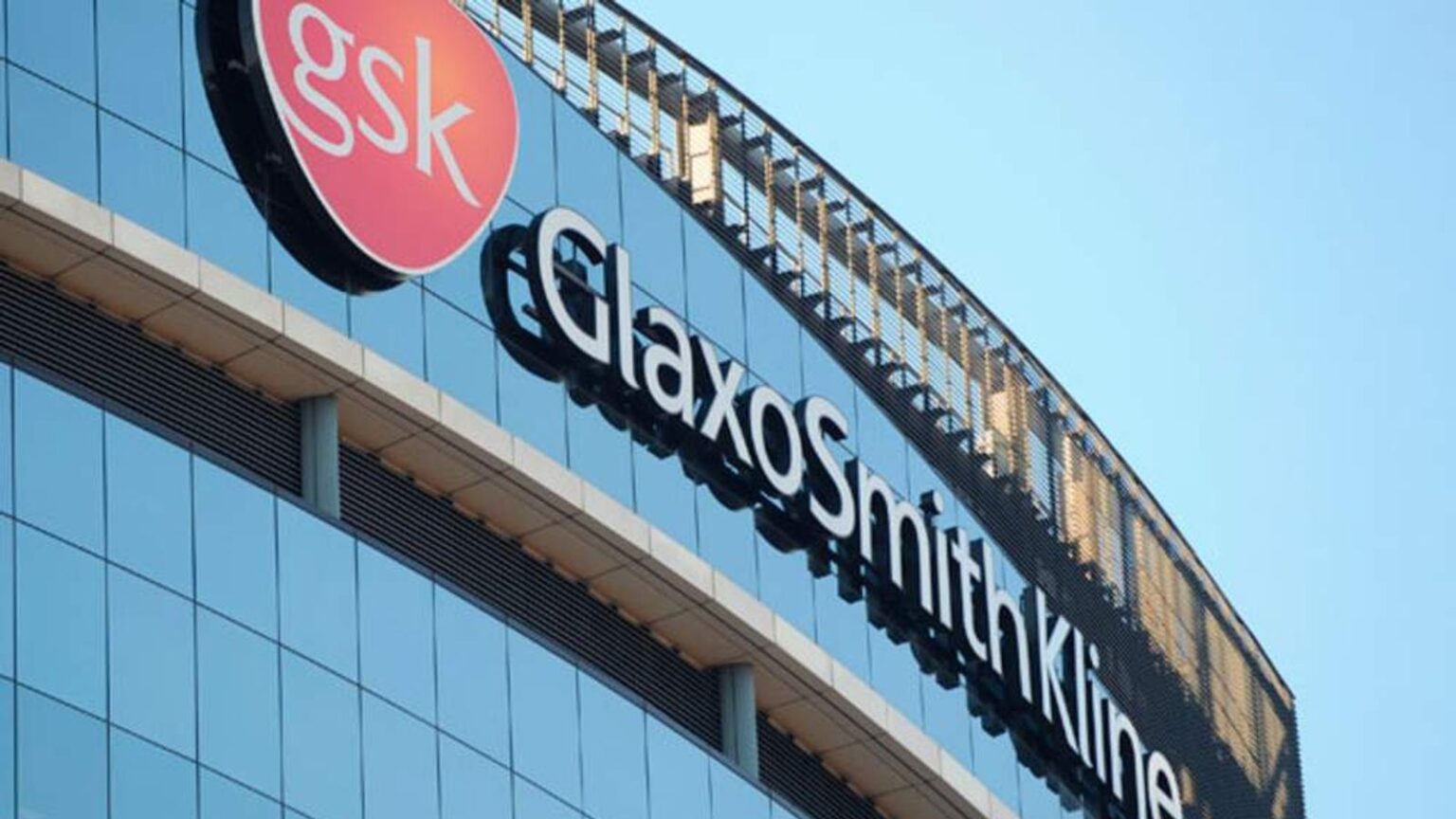 GSK pledges $30bn US investment as UK's pharma woes deepen - MENA Magazine